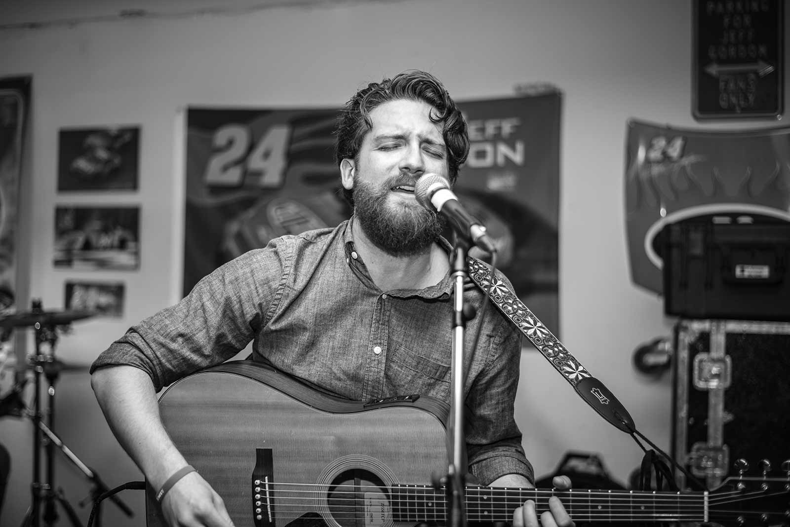 An Interview with Adam Jasim - Unsung Sundays