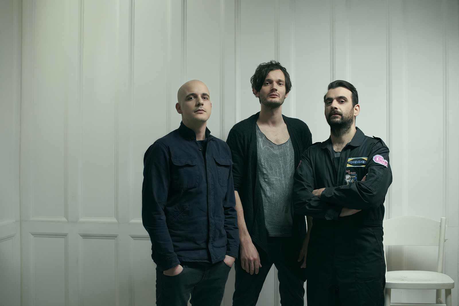 Moderat: III Review - Unsung Sundays